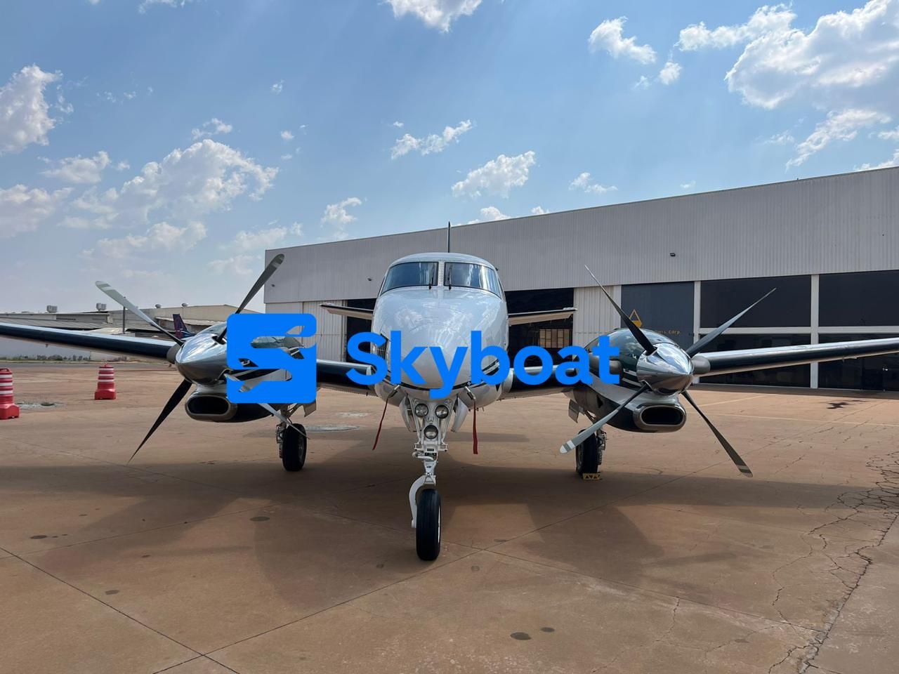 BEECHCRAFT KING AIR C90 GTi 2011 no aeronavesavenda