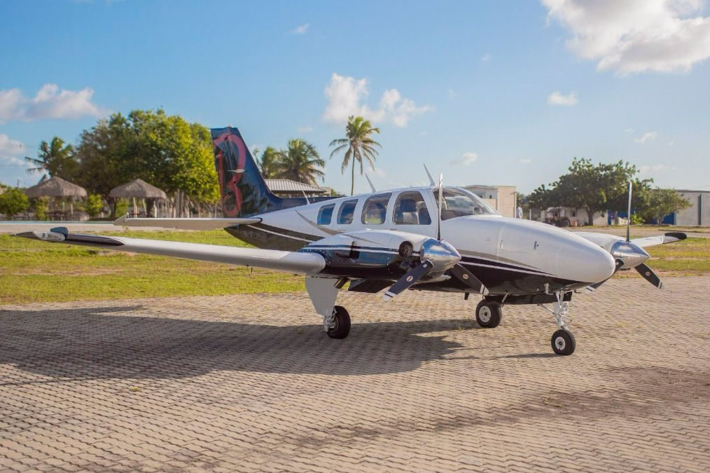 BEECHCRAFT BARON 58 TURBO 1978 no aeronavesavenda