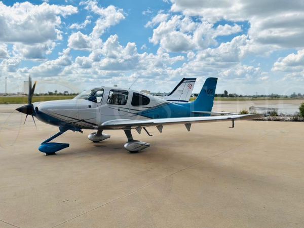 Cirrus SR22 à venda no aeronavesavenda